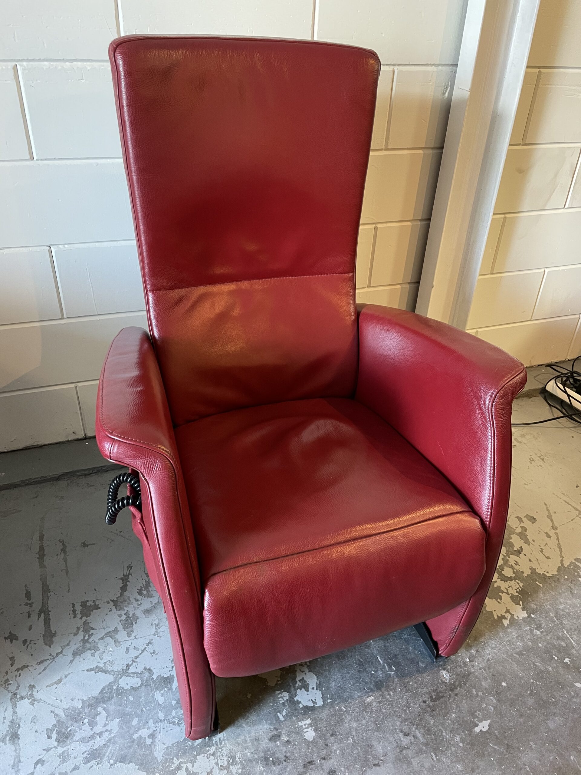 Stawett sta op relax stoel rood leer - Sta op stoel Alkmaar